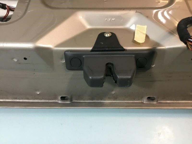 1999 Jaguar XJ8 Lid/Gate Assembly